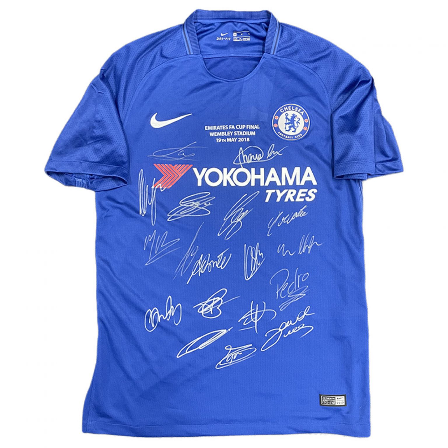 SOCCER – CHELSEA FC TEAM SIGNED & FRAMED 2017/18 JERSEY | Taylormade ...