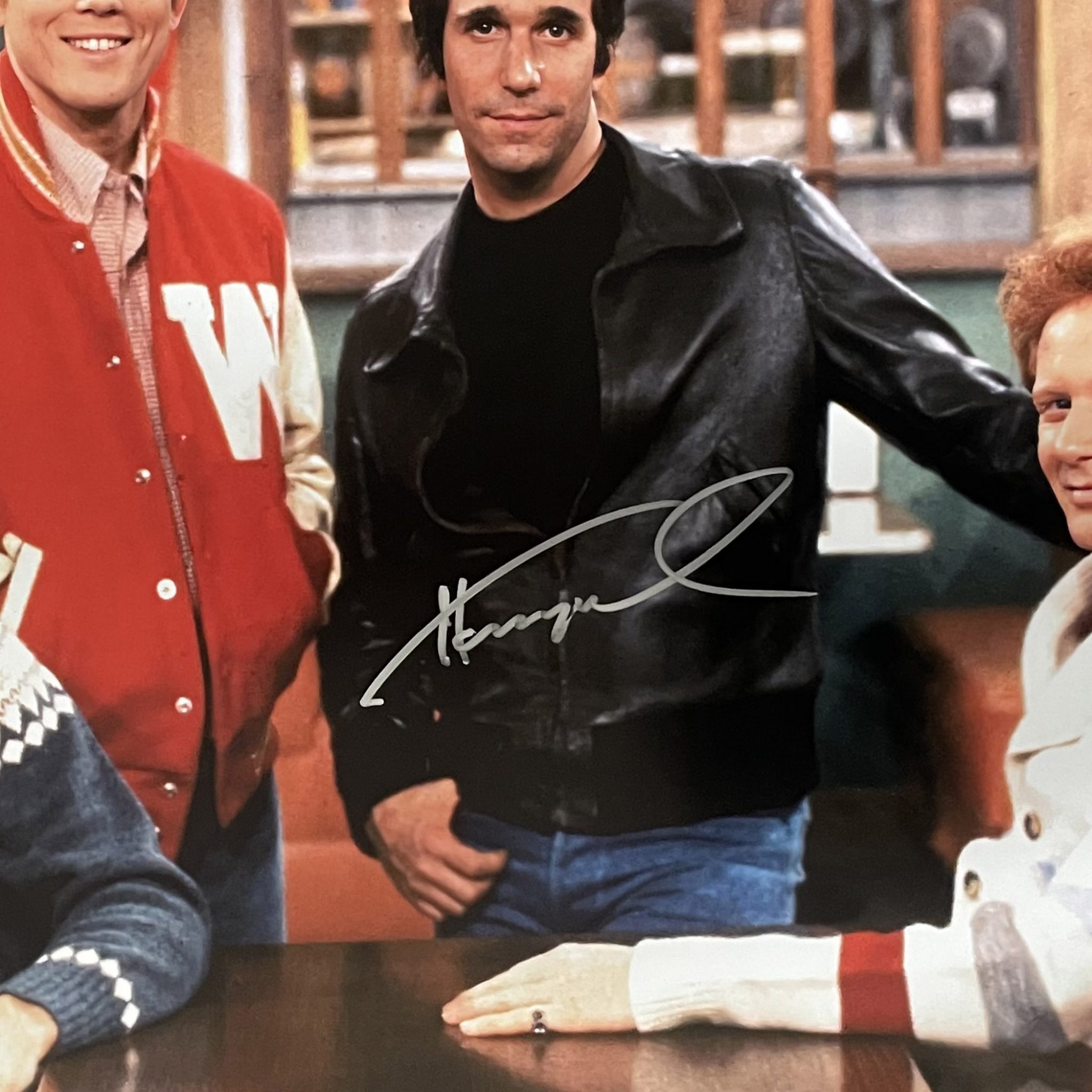 Happy Days - Cast Signed & Framed 36x24 Poster (Winkler, Most ...